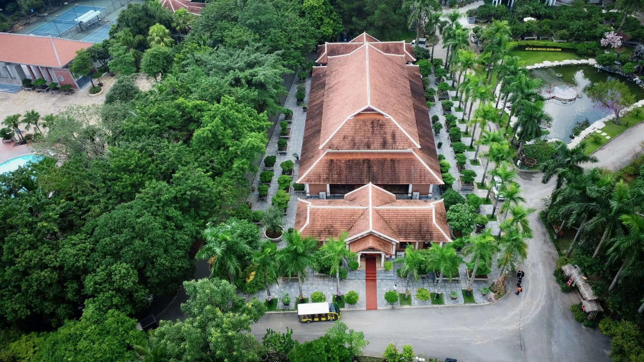 ERAHOUSE HOÀNG LONG